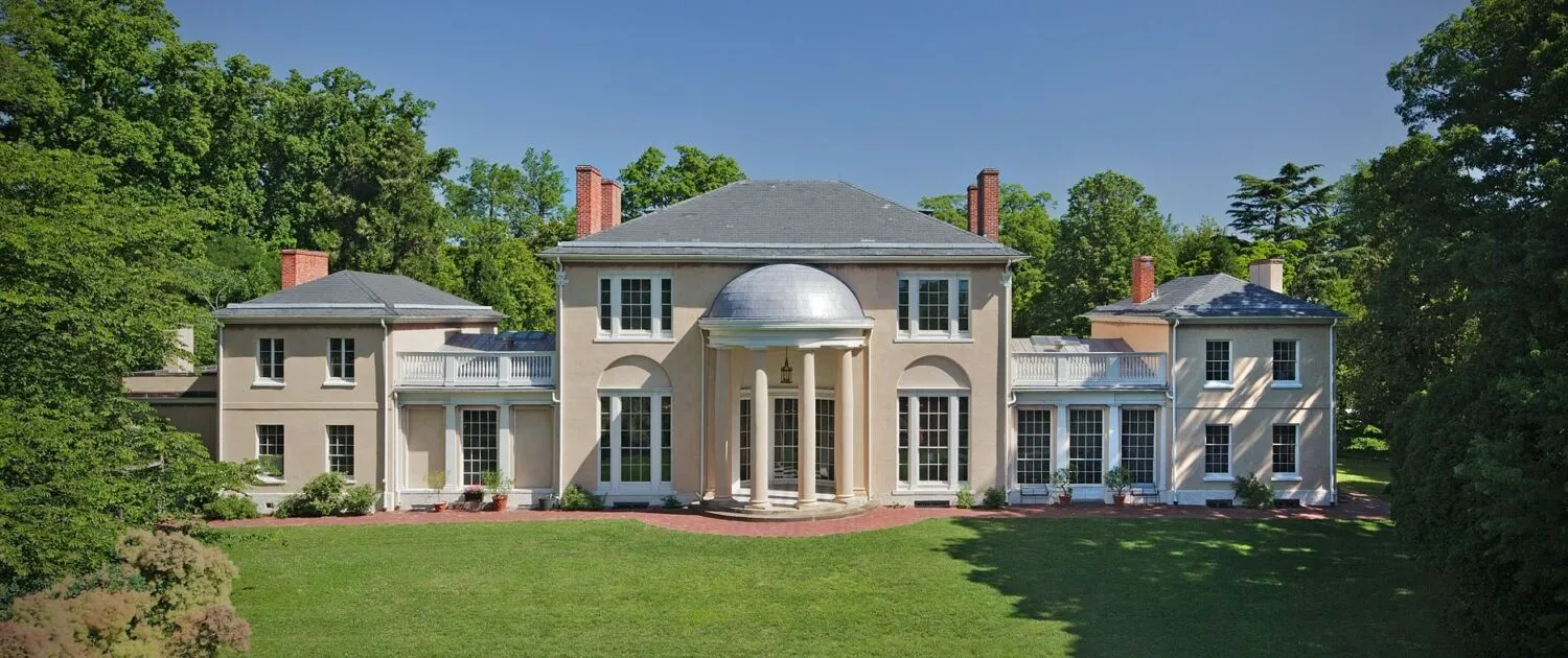 tudor house and garden